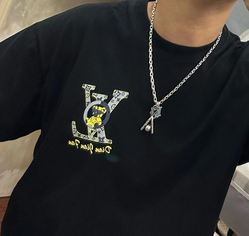 Affordable Christian Dior Necklaces