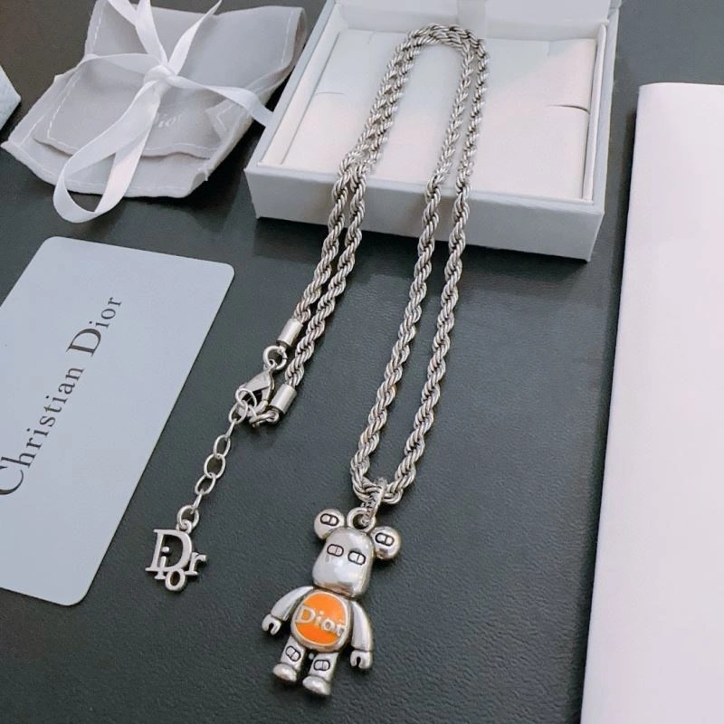 High fidelity Christian Dior Necklaces
