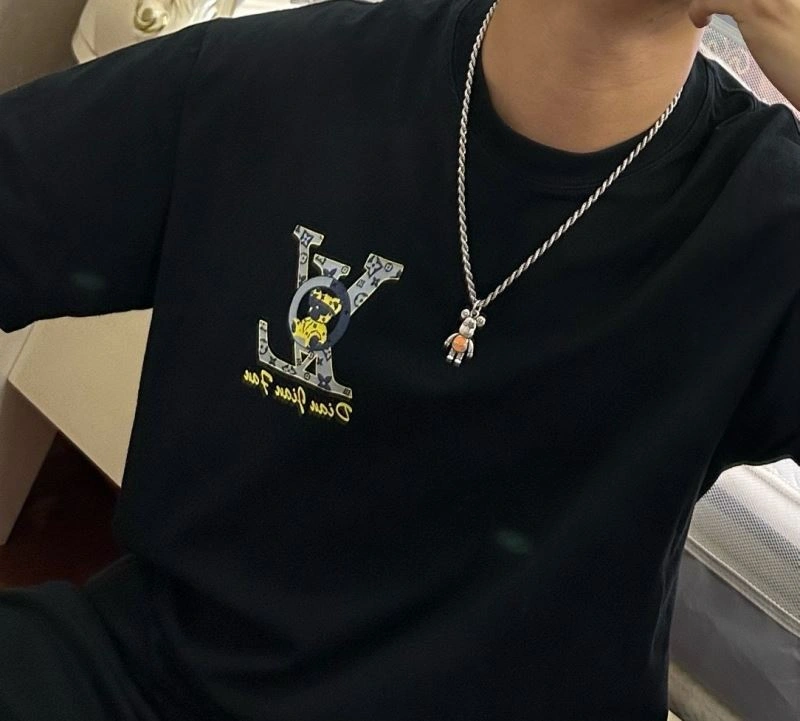 High fidelity Christian Dior Necklaces