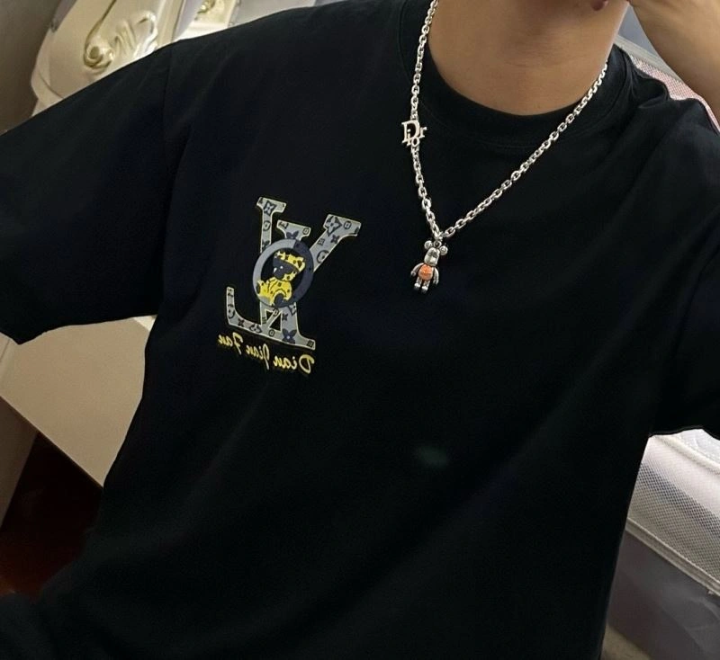 Reasonably priced Christian Dior Necklaces
