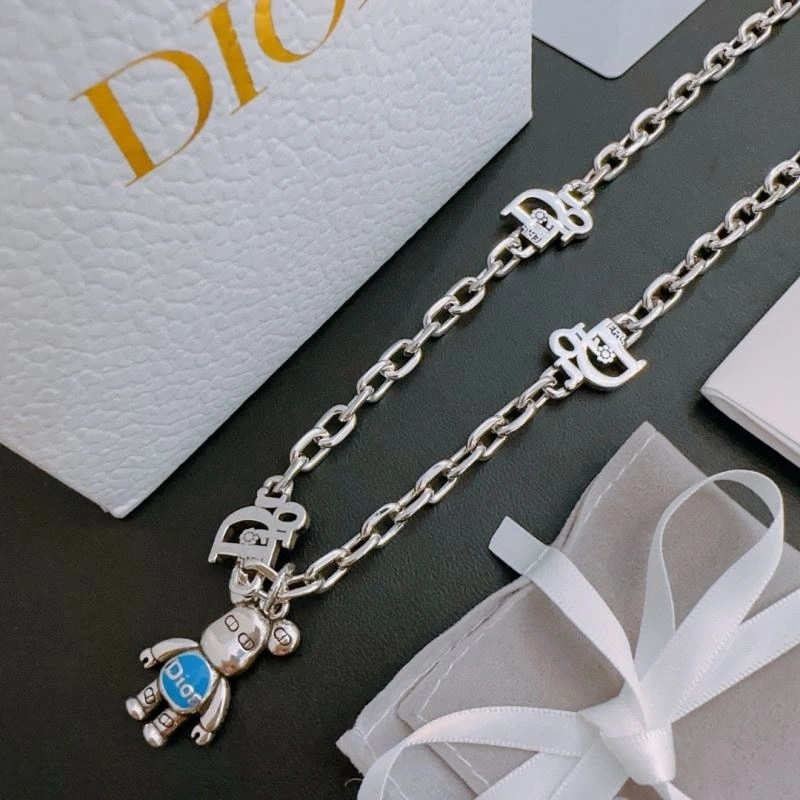 Factory-made Christian Dior Necklaces