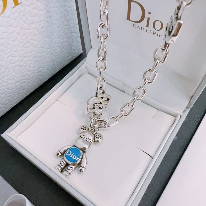 Factory-made Christian Dior Necklaces