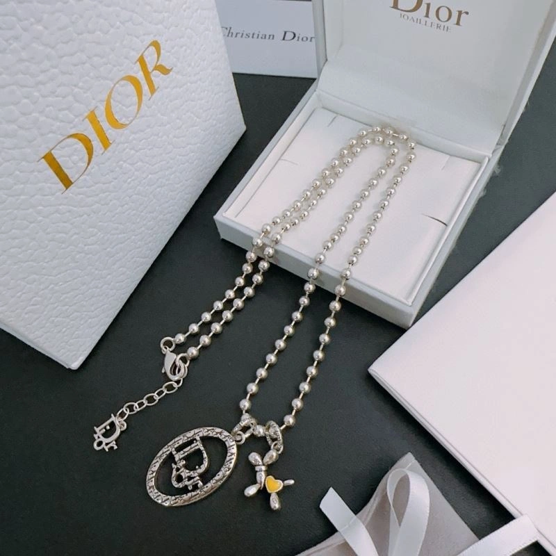Top mirror Christian Dior Necklaces