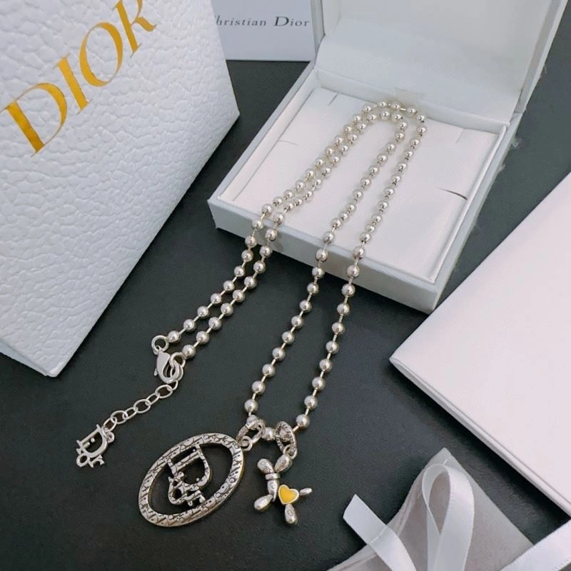 Top mirror Christian Dior Necklaces