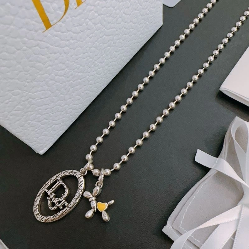 Top mirror Christian Dior Necklaces