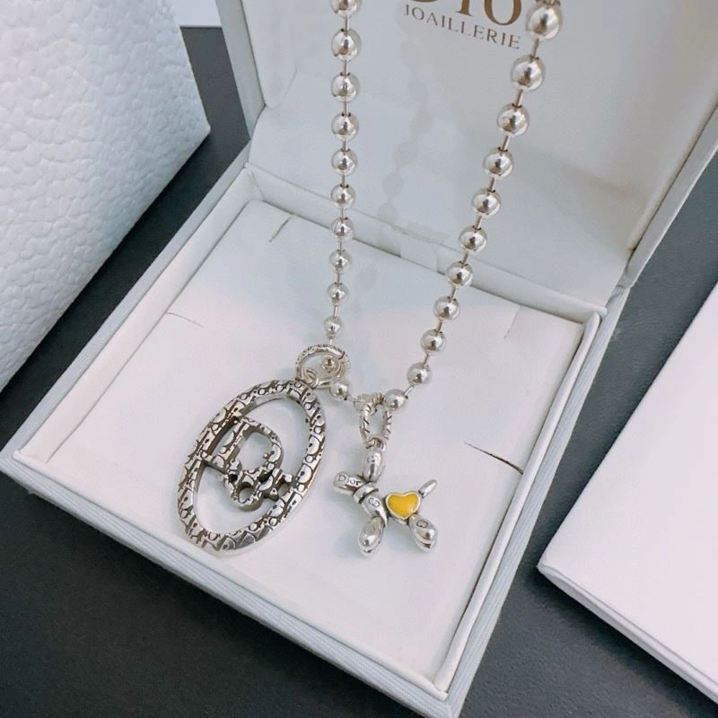 Top mirror Christian Dior Necklaces