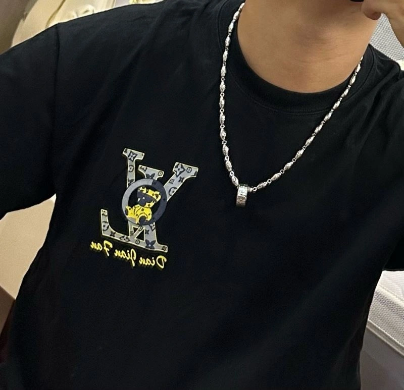 Bargain Christian Dior Necklaces