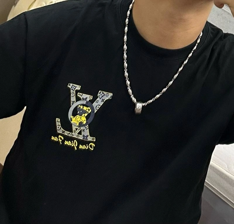 Bargain Christian Dior Necklaces