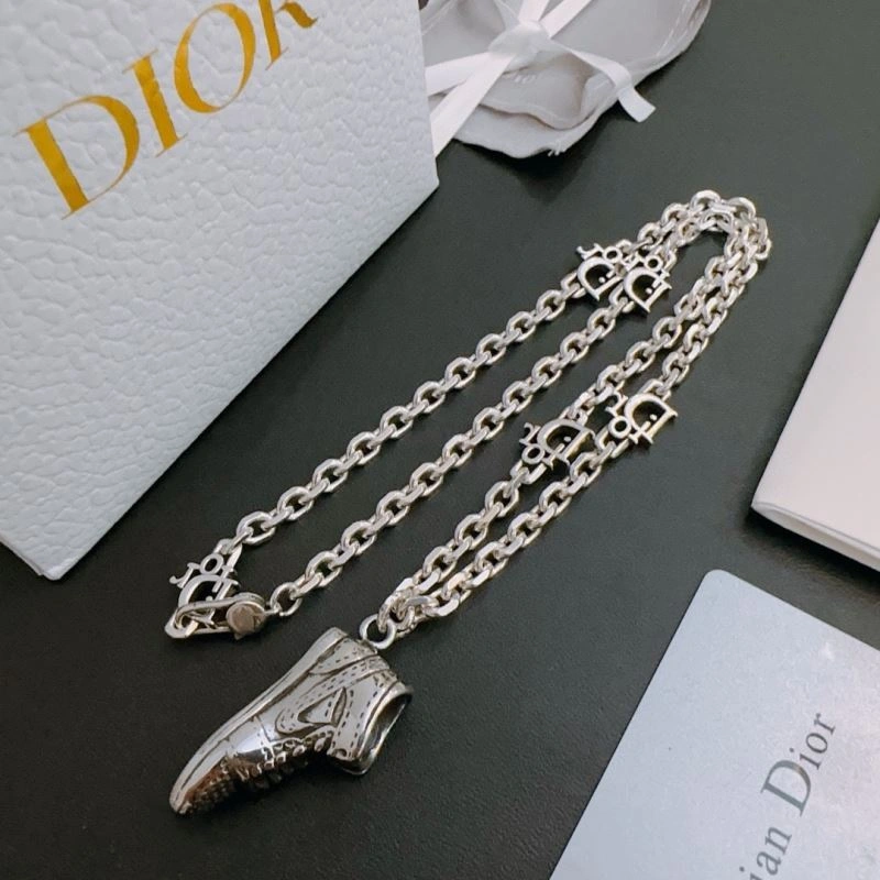Official Christian Dior Necklaces