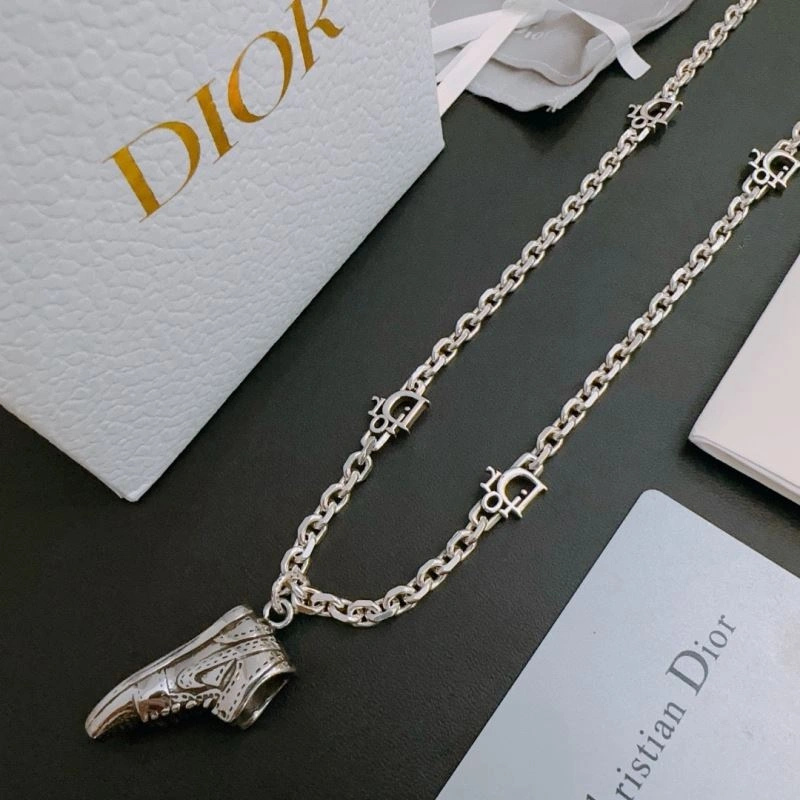 Official Christian Dior Necklaces
