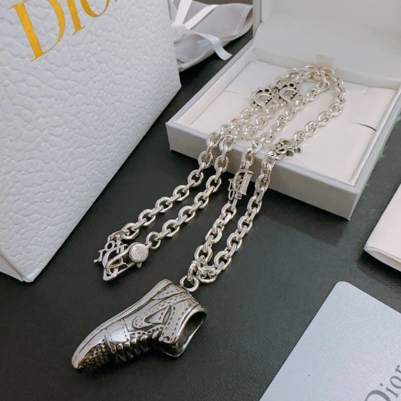 Official Christian Dior Necklaces