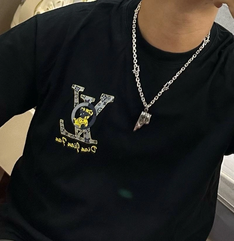 Official Christian Dior Necklaces