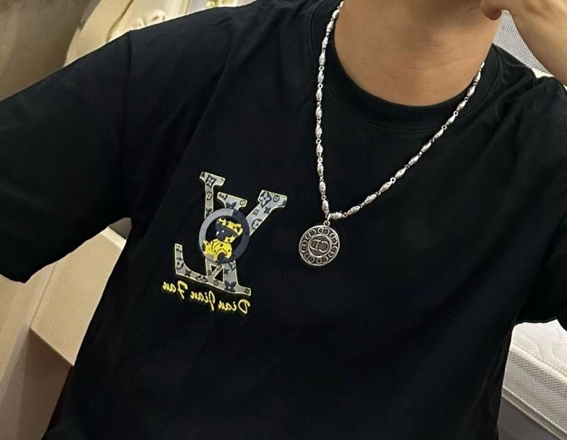 Budget-friendly Christian Dior Necklaces