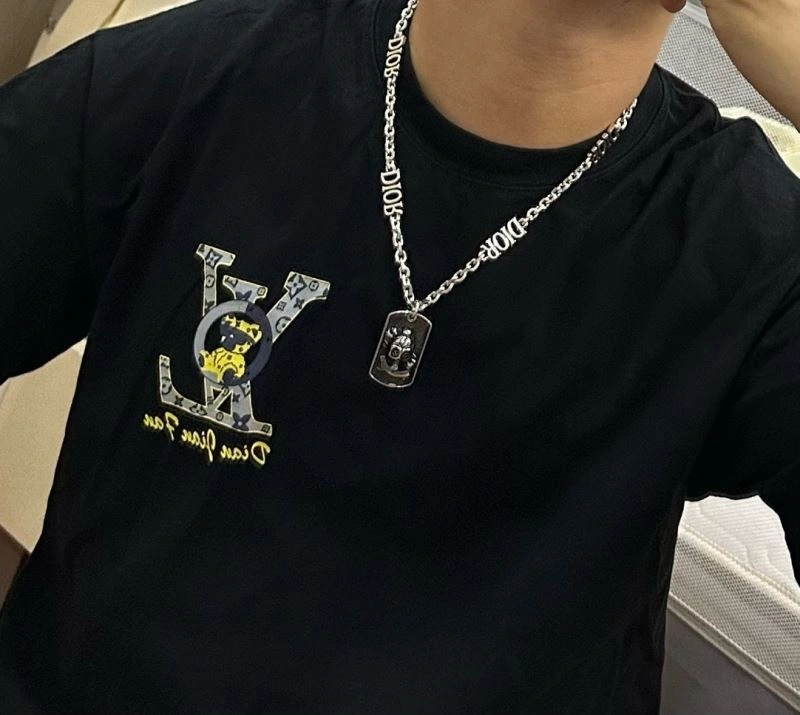 OEM Christian Dior Necklaces