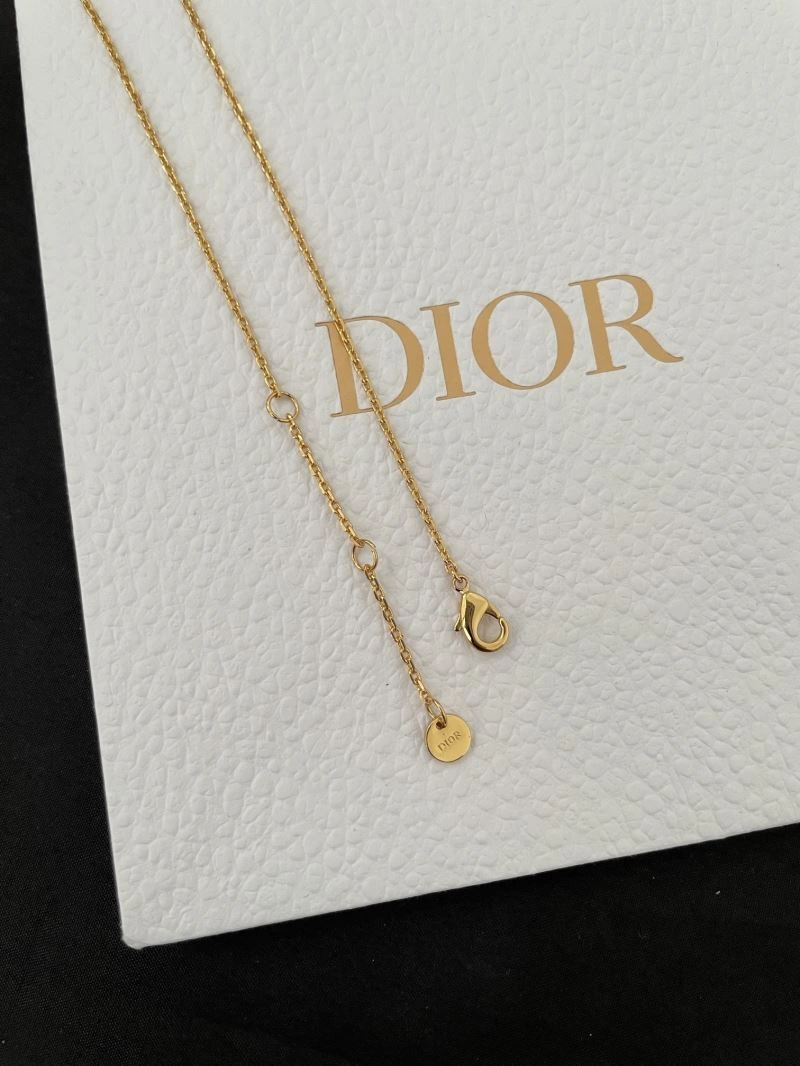 Economical Christian Dior Necklaces