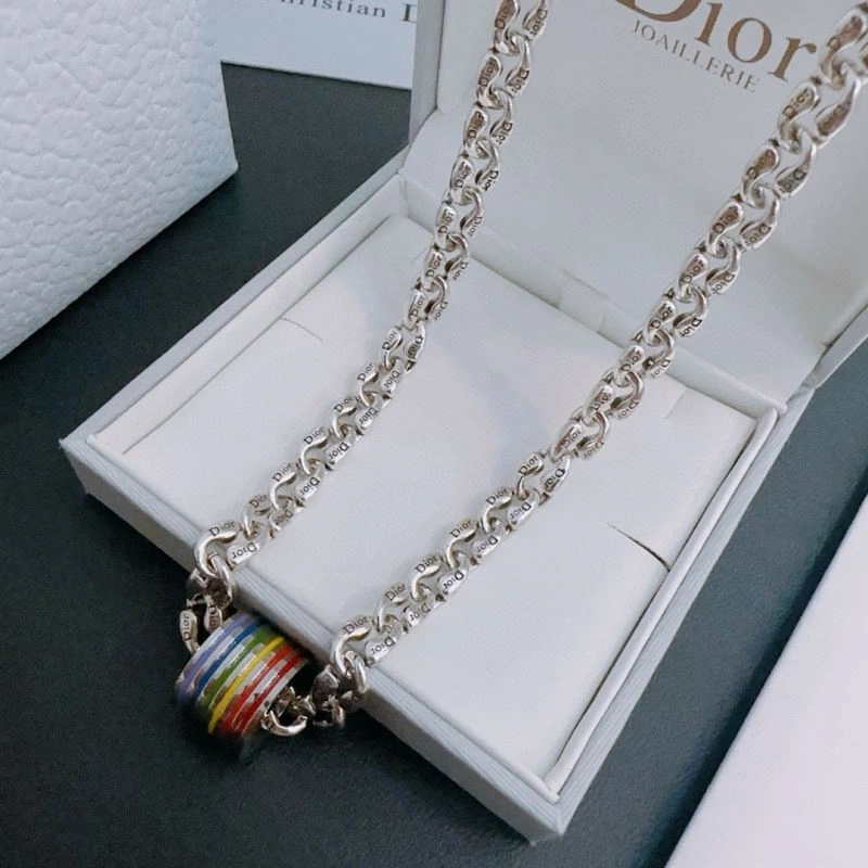 Top match Christian Dior Necklaces