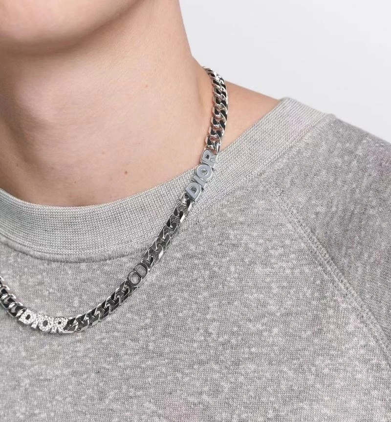 Economical Christian Dior Necklaces