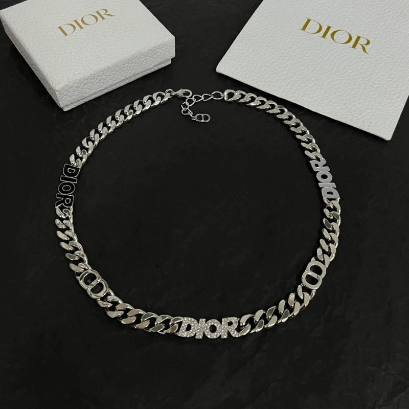 Economical Christian Dior Necklaces
