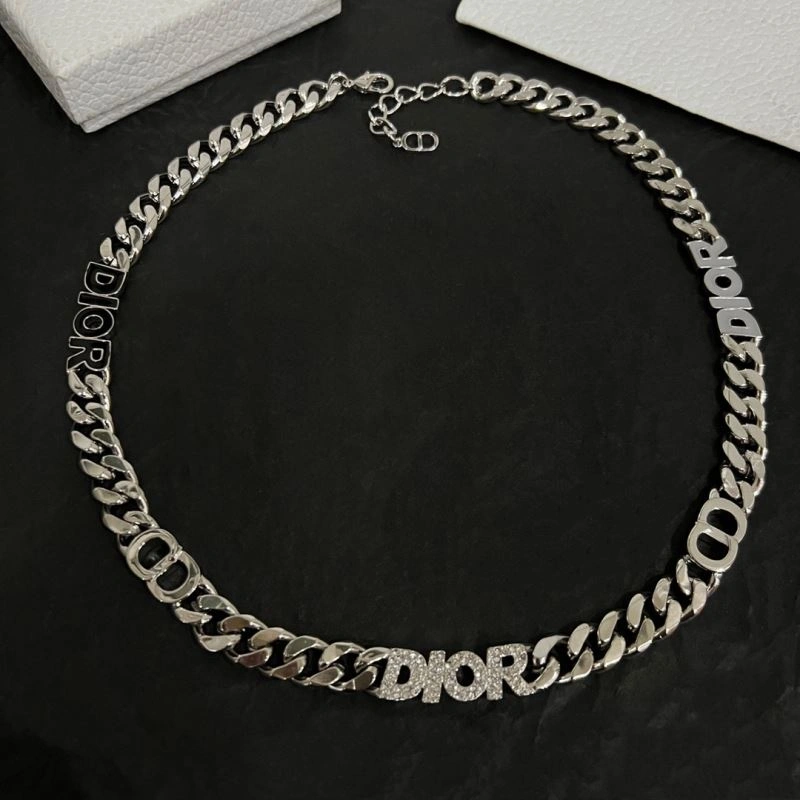 Economical Christian Dior Necklaces