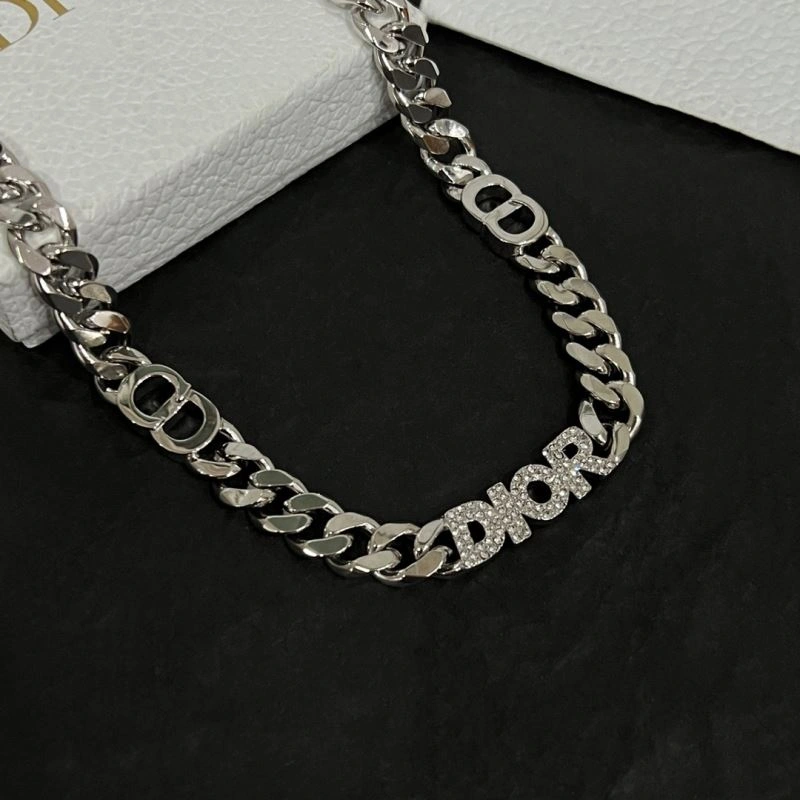 Economical Christian Dior Necklaces