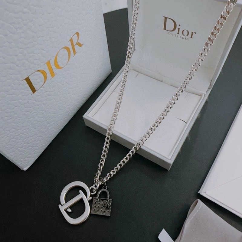 Perfect replica Christian Dior Necklaces