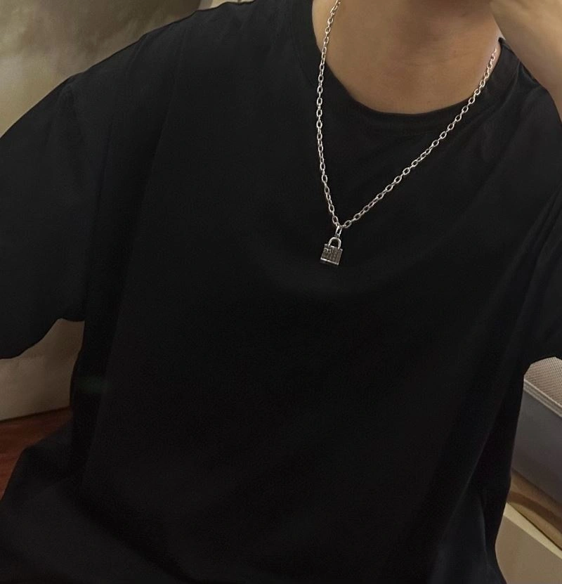 Reasonably priced Christian Dior Necklaces