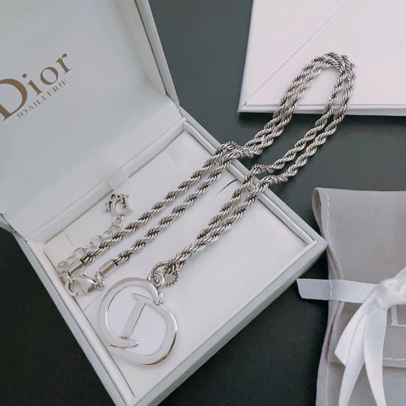Cut-rate Christian Dior Necklaces