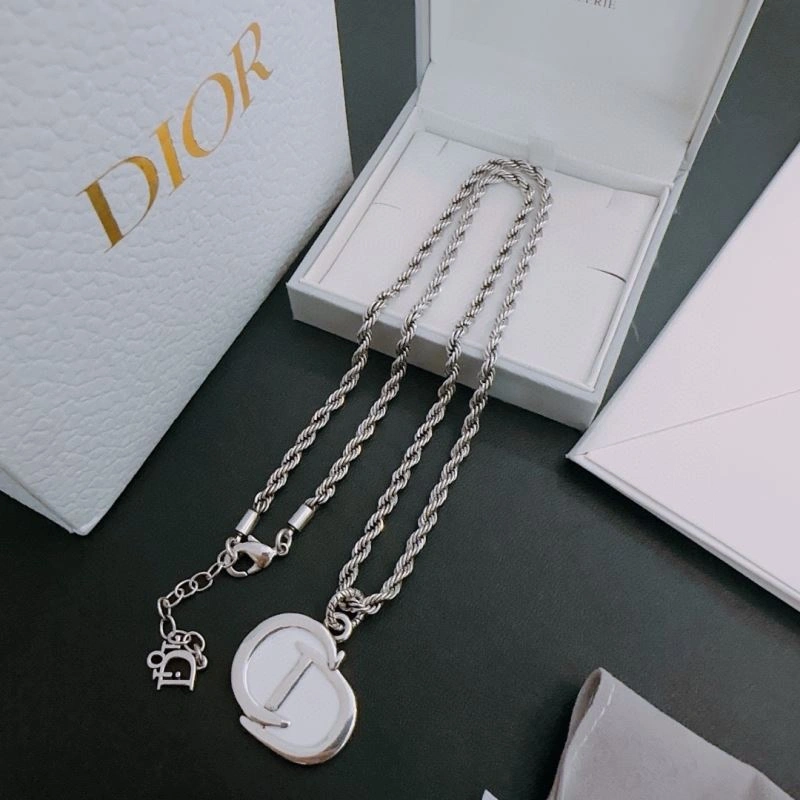 Cut-rate Christian Dior Necklaces