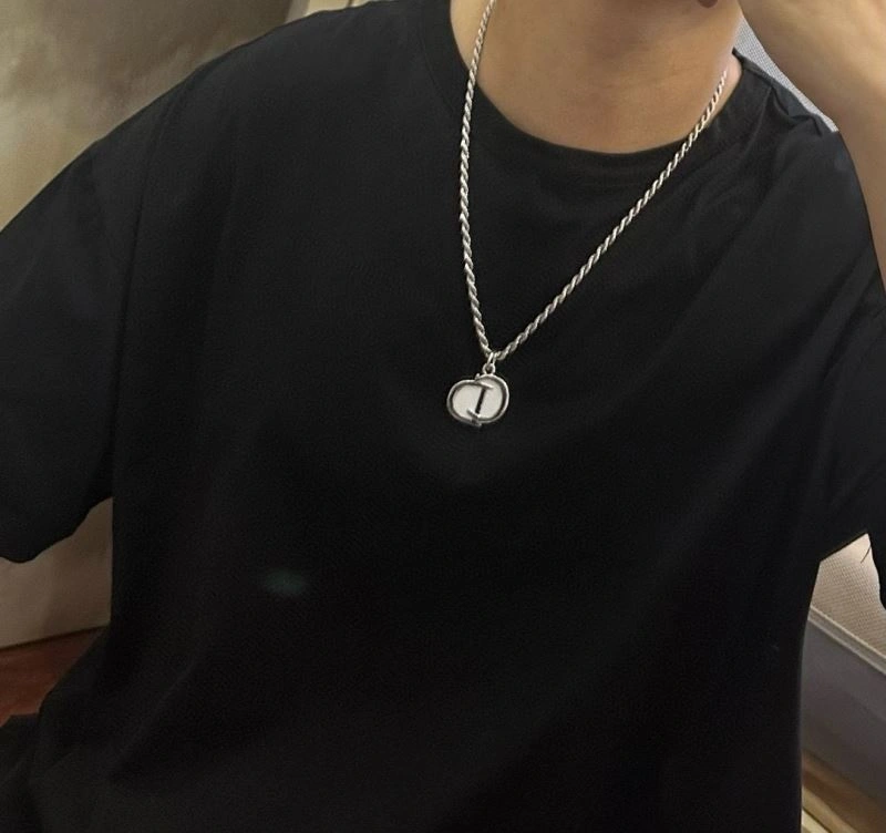 Cut-rate Christian Dior Necklaces
