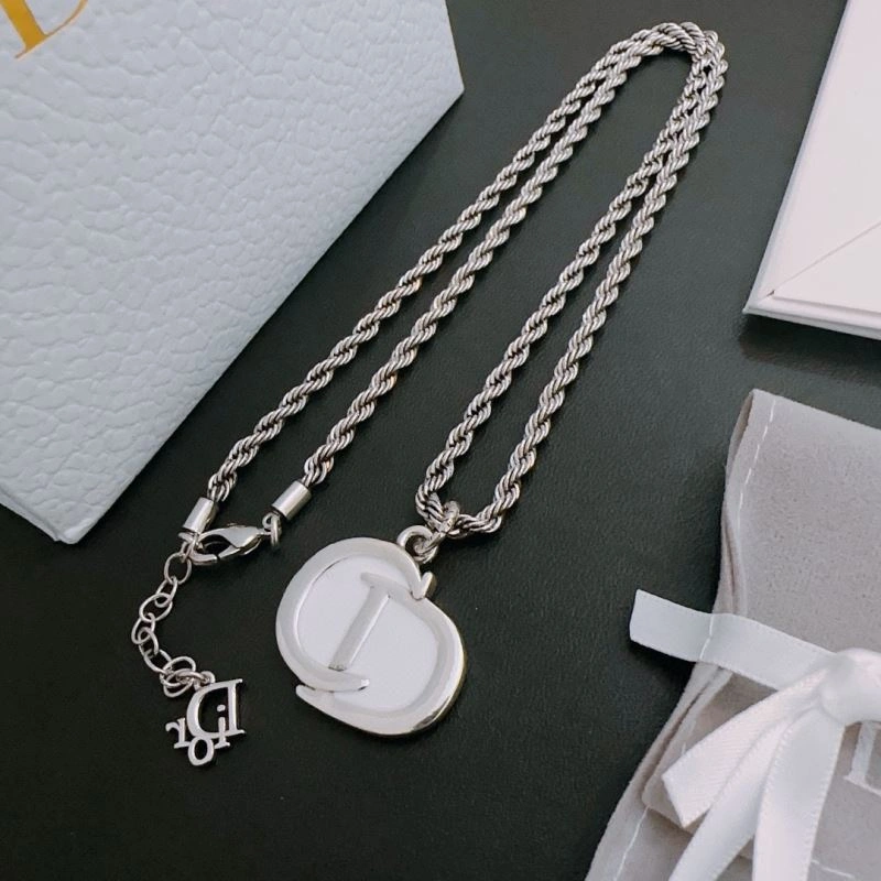 Cut-rate Christian Dior Necklaces
