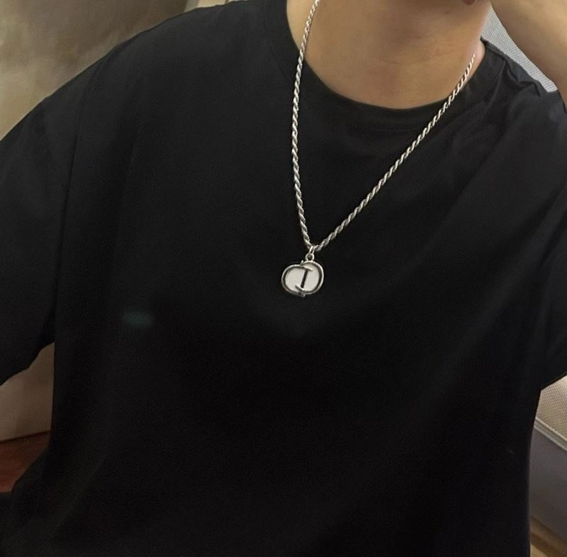 Cut-rate Christian Dior Necklaces