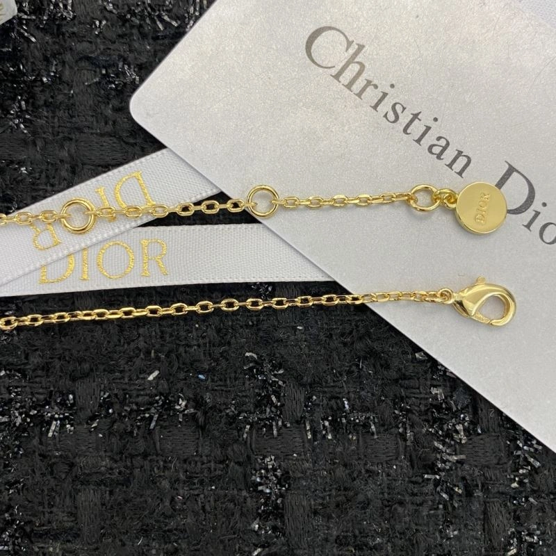 Top match Christian Dior Necklaces