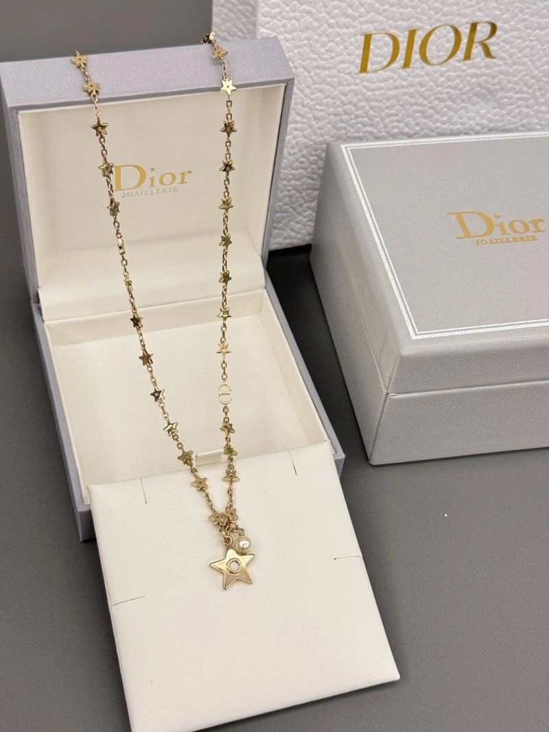 High fidelity Christian Dior Necklaces