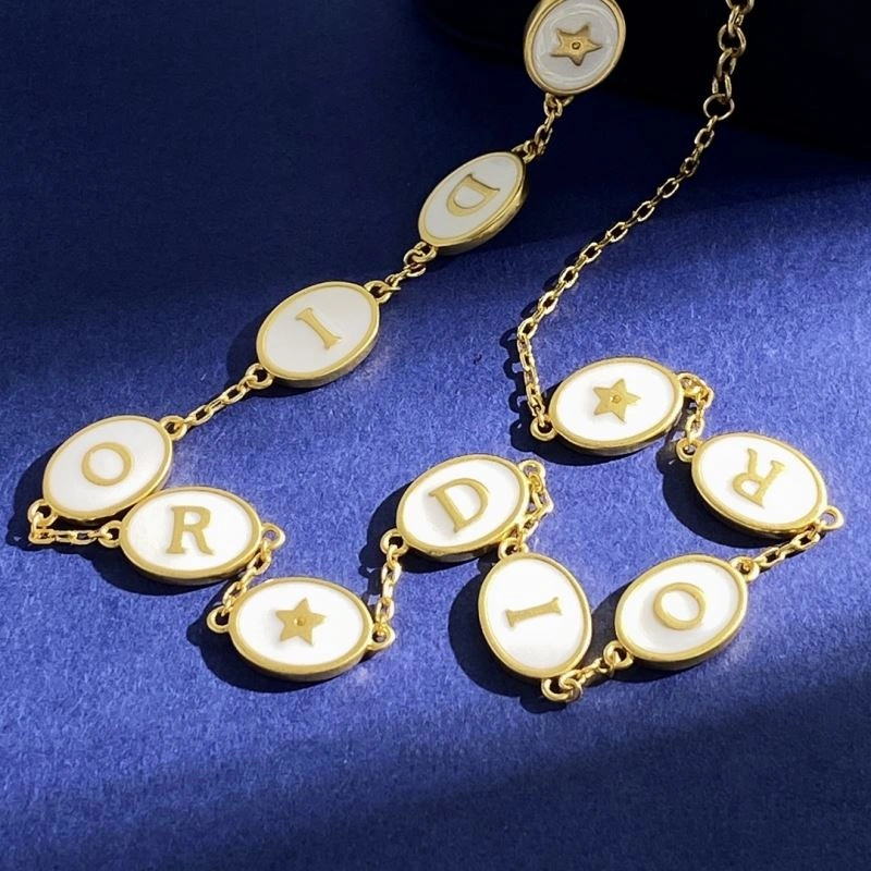 Economical Christian Dior Necklaces