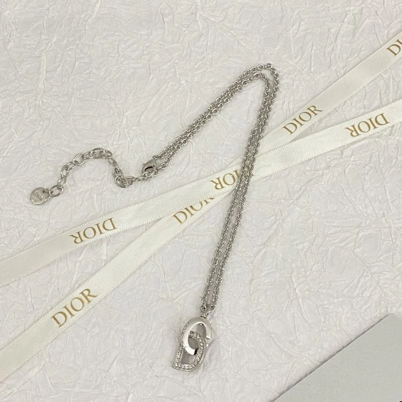 Cut-rate Christian Dior Necklaces