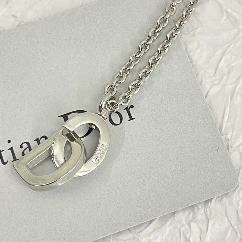 Cut-rate Christian Dior Necklaces