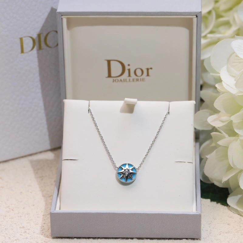 High fidelity Christian Dior Necklaces