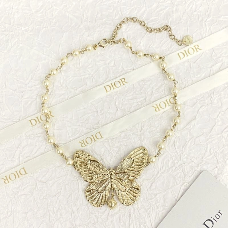 Discounted Christian Dior Necklaces