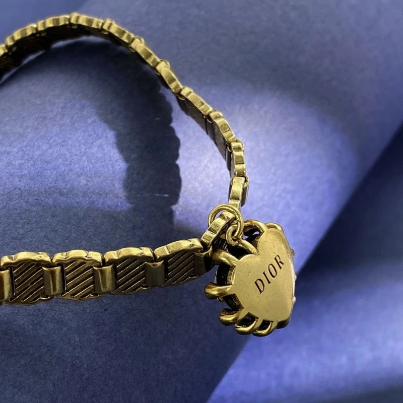 Cut-rate Christian Dior Necklaces