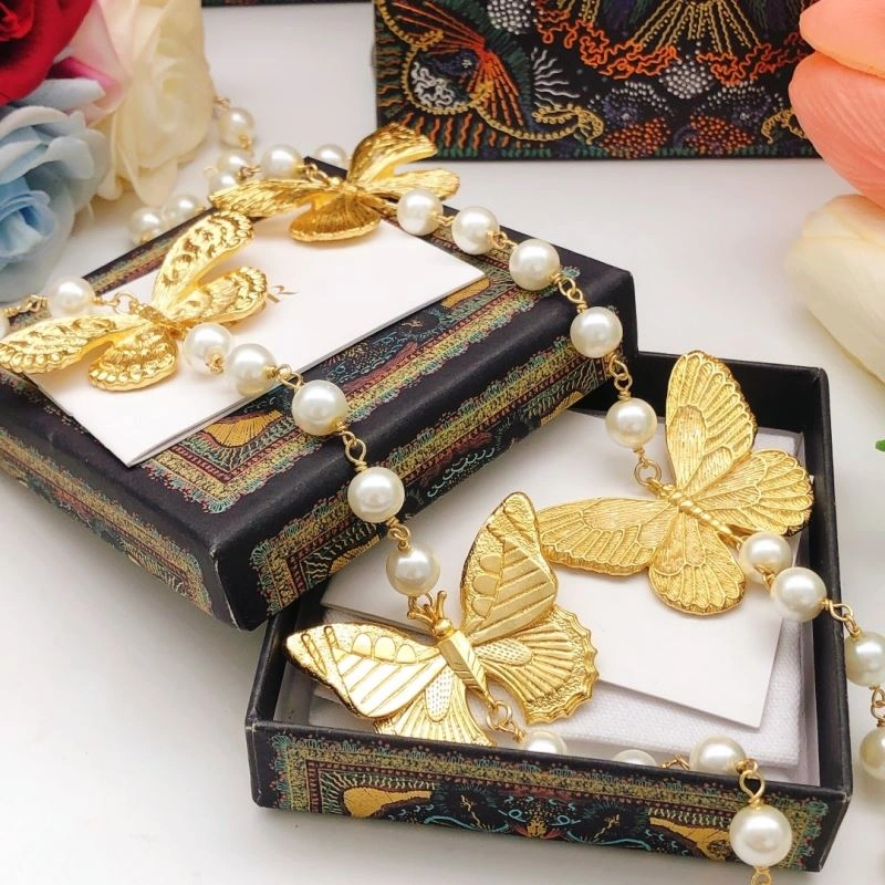 Factory-made Christian Dior Necklaces