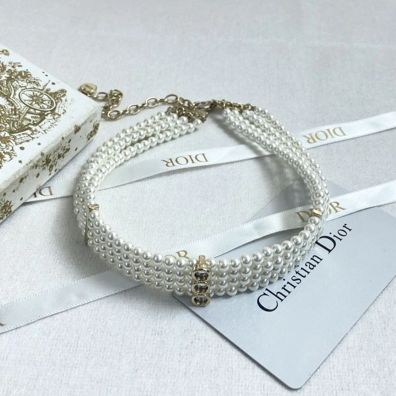 Discounted Christian Dior Necklaces