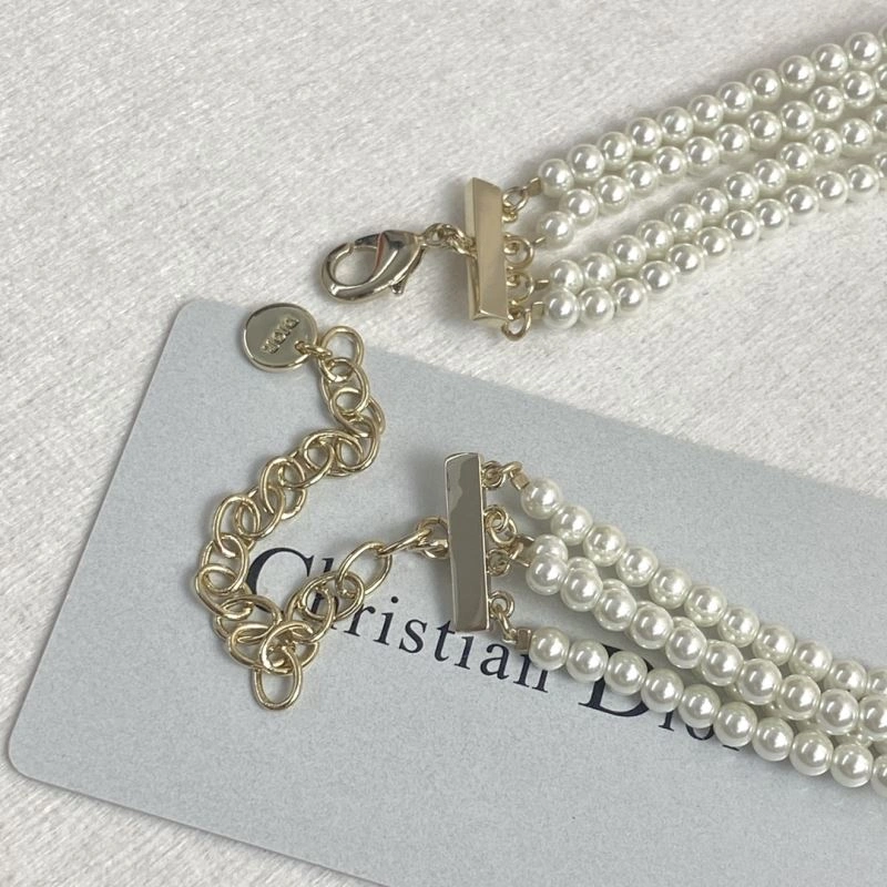Discounted Christian Dior Necklaces