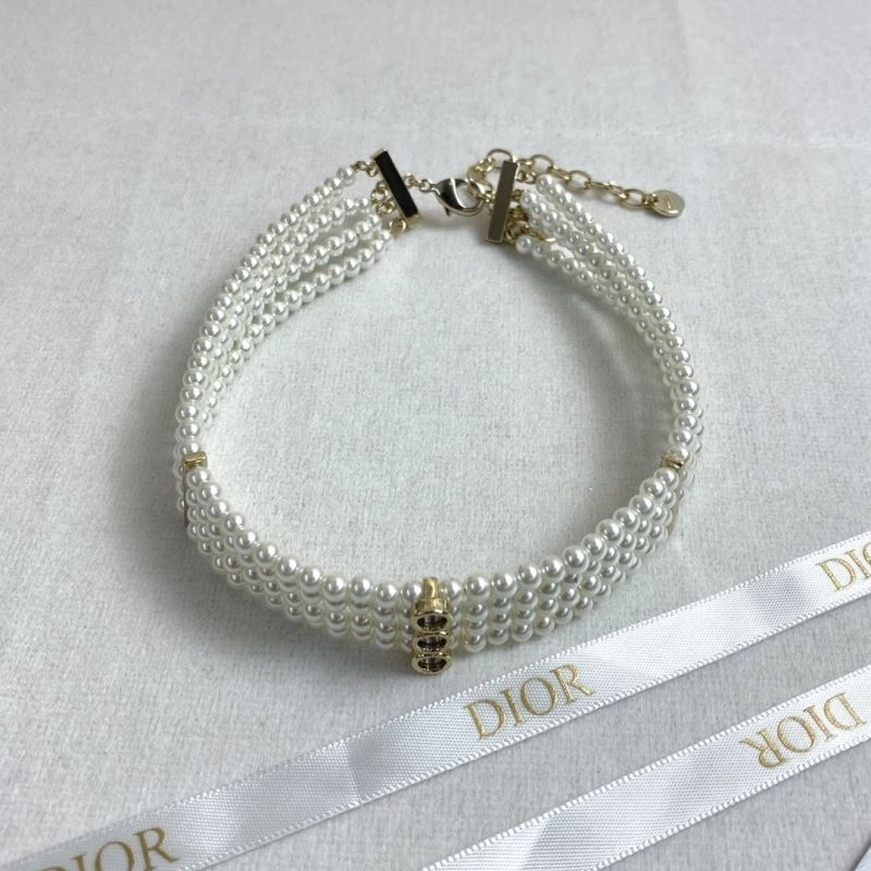 Discounted Christian Dior Necklaces