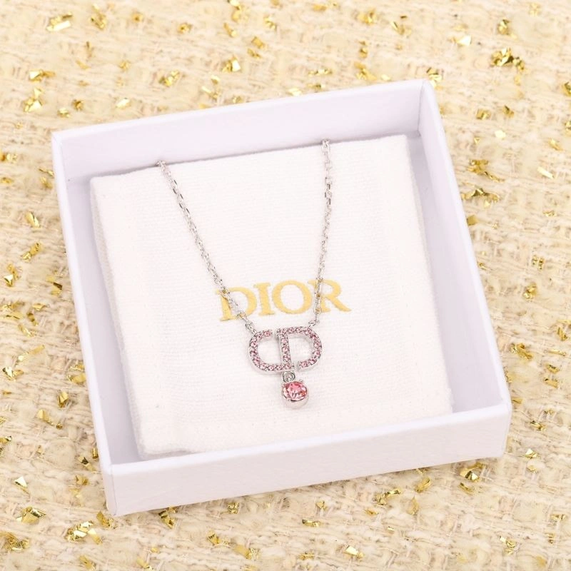 High fidelity Christian Dior Necklaces