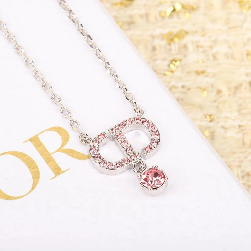 High fidelity Christian Dior Necklaces