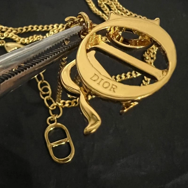 Inexpensive Christian Dior Necklaces