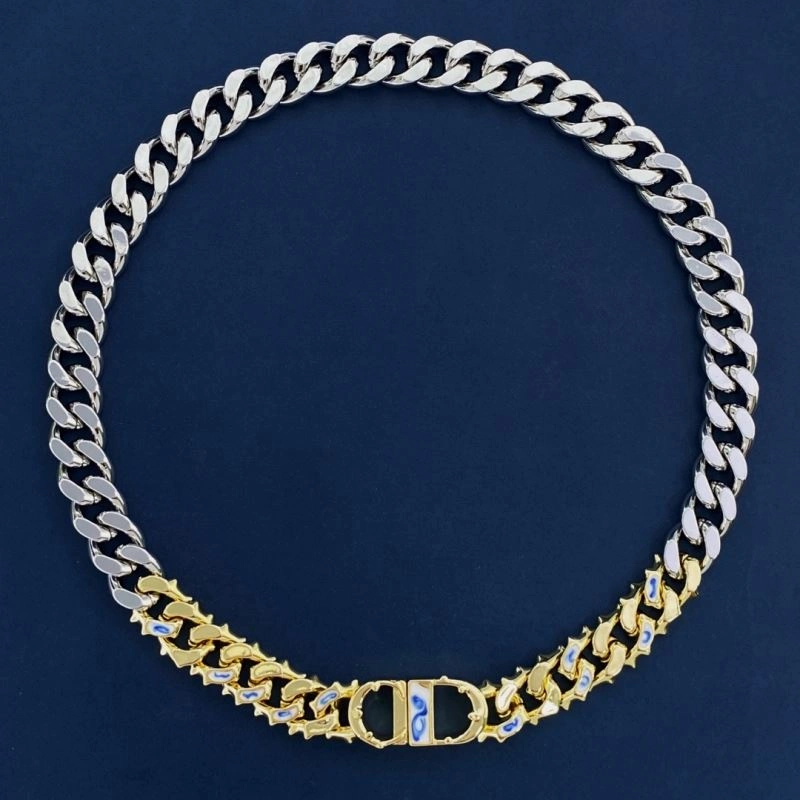 Top match Christian Dior Necklaces