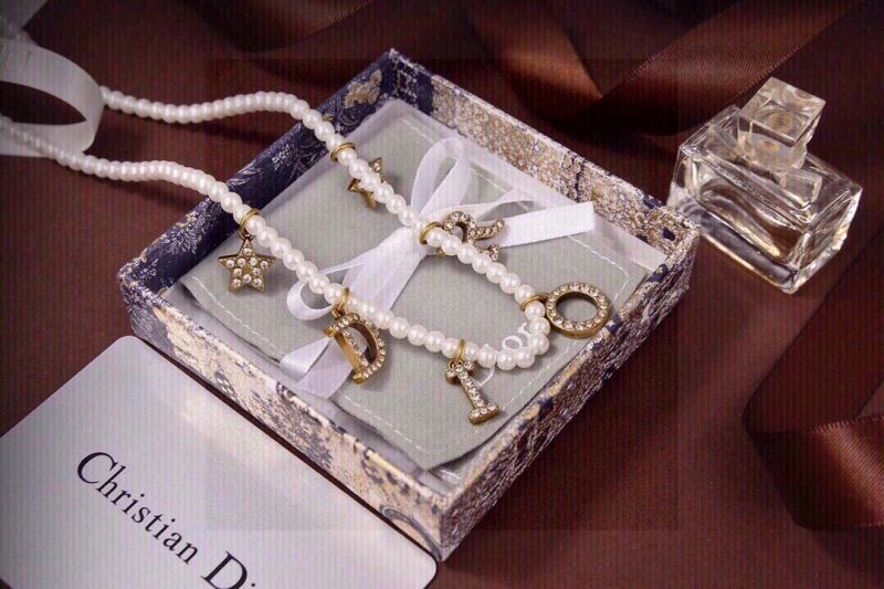 Official Christian Dior Necklaces