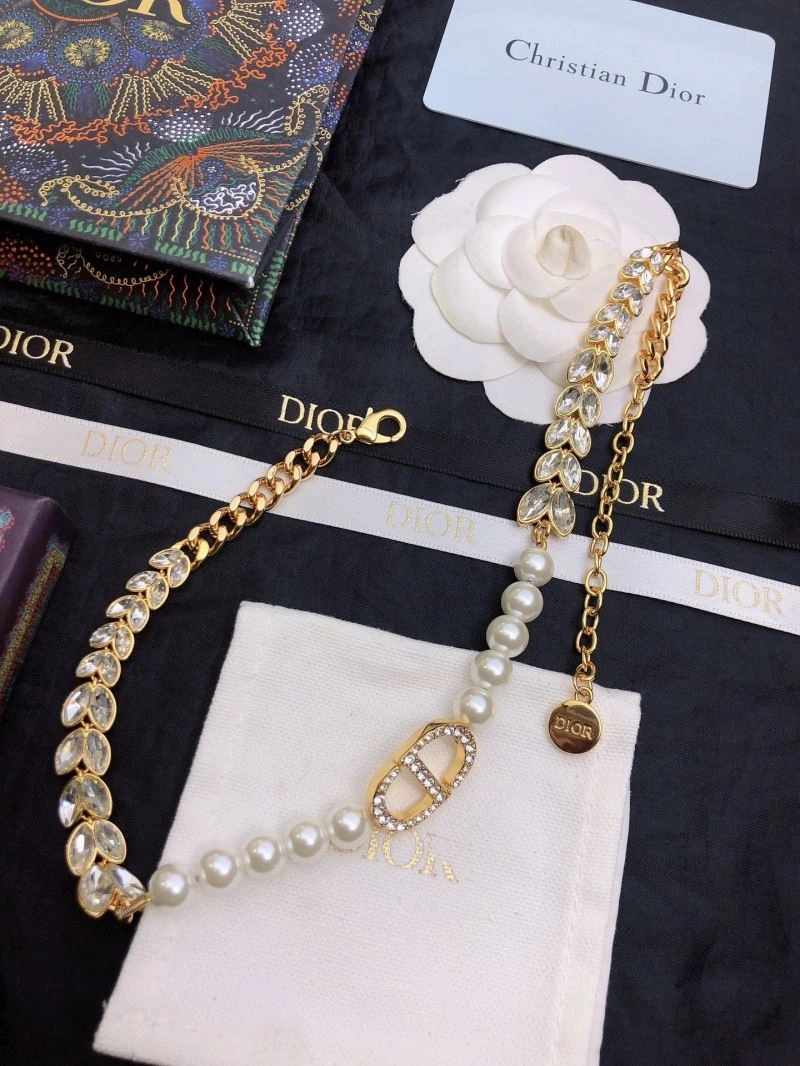 Top mirror Christian Dior Necklaces
