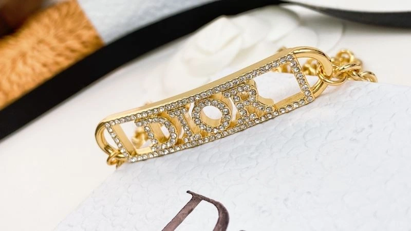 High accuracy Christian Dior Necklaces